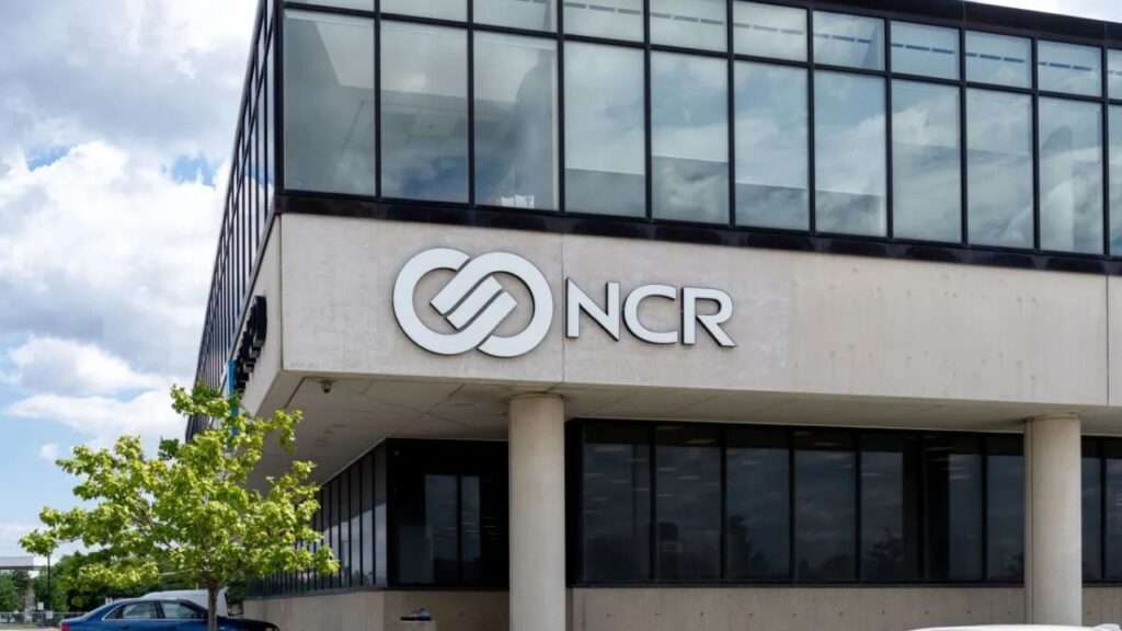 NCR VOYIX Off Campus Drive 2025: Hiring Finance Analyst